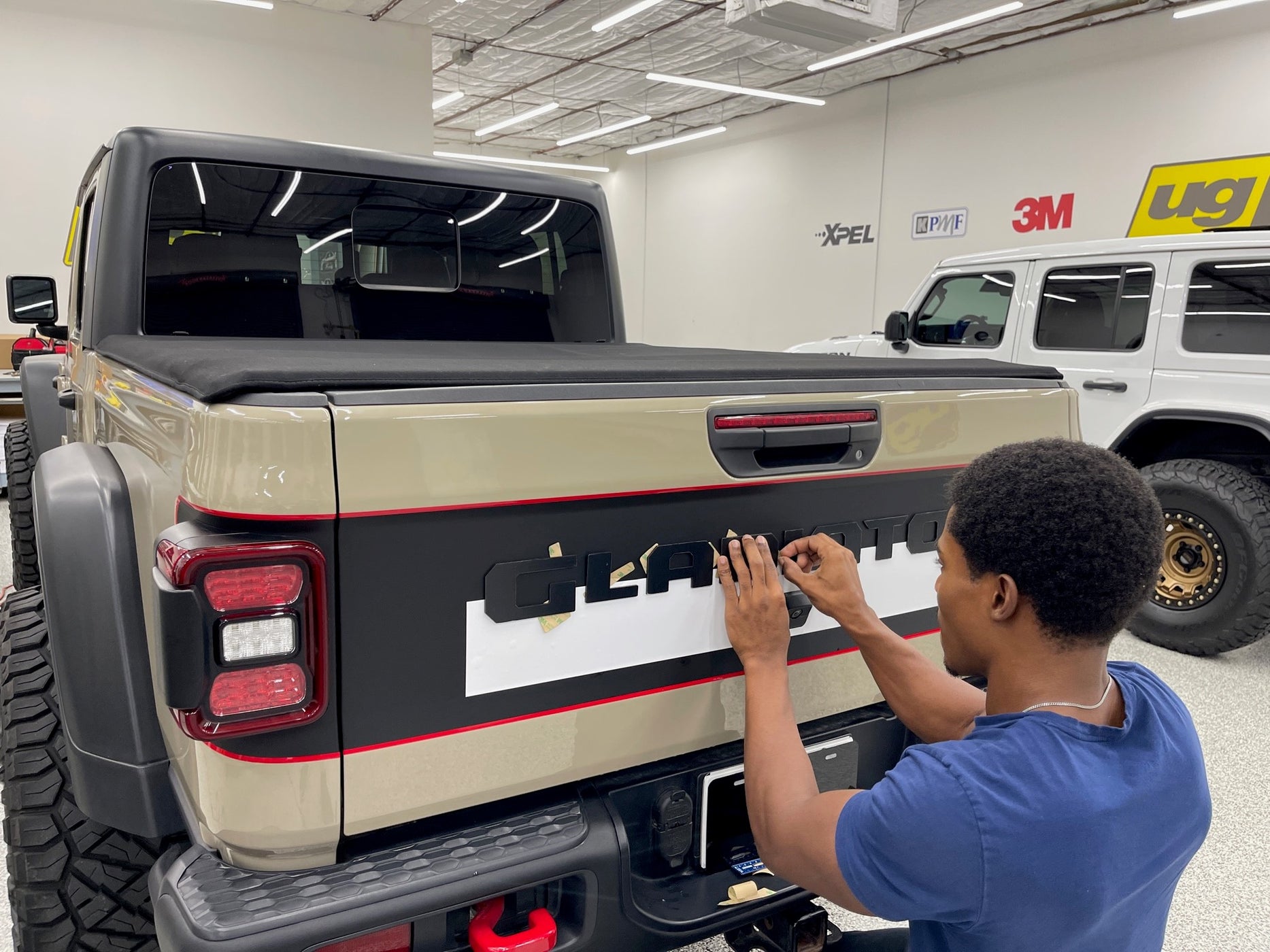 Gladiator Badge Lettering Kit — Underground Graphics